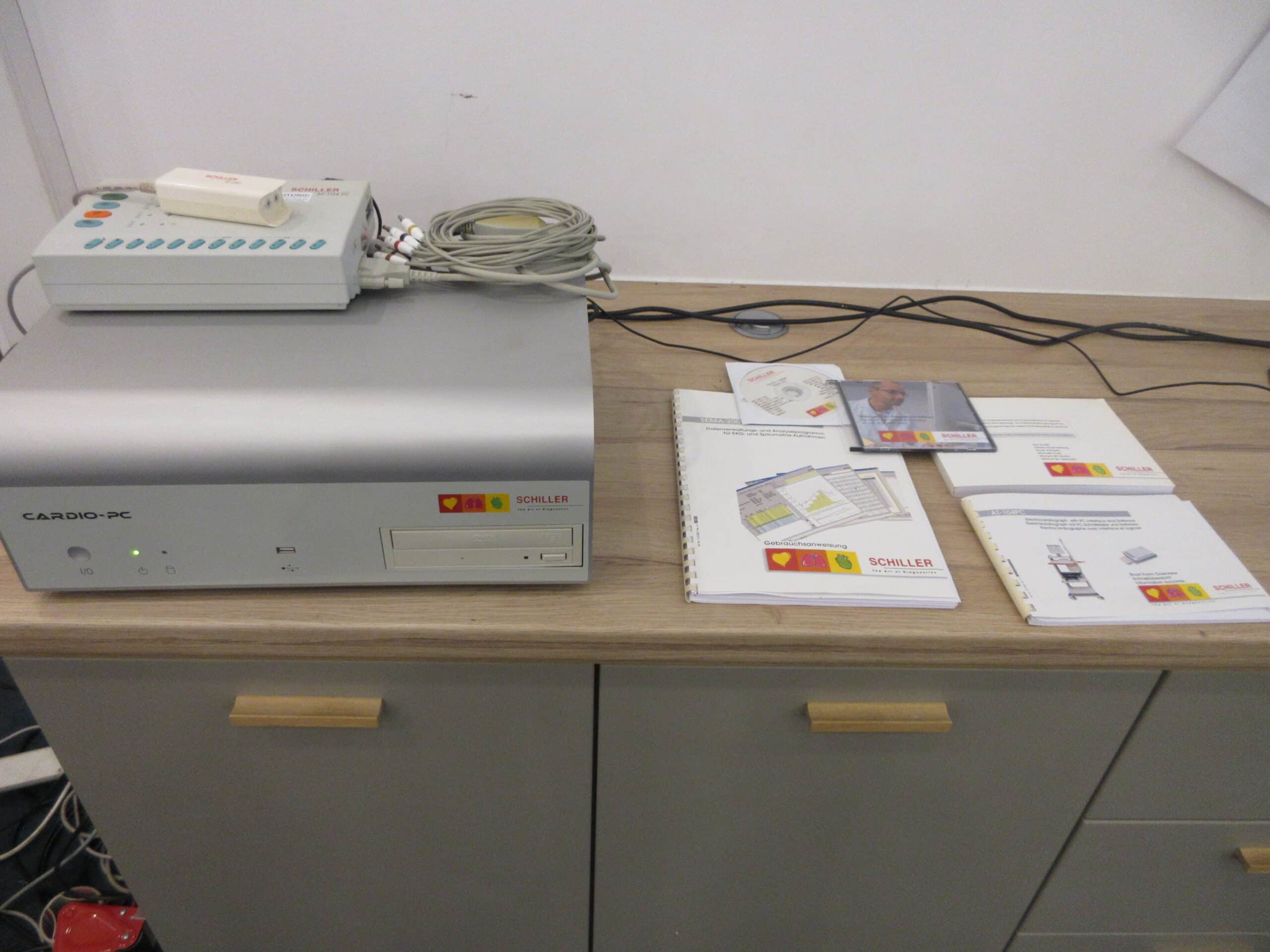 Schiller Cardio-PC Mit AT-104 PC EKG & Spirometer SP-250